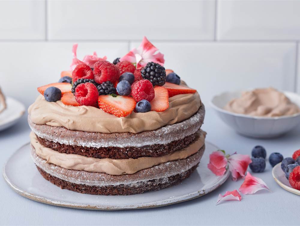 Helppo mutakakkutäytekakku | Valio