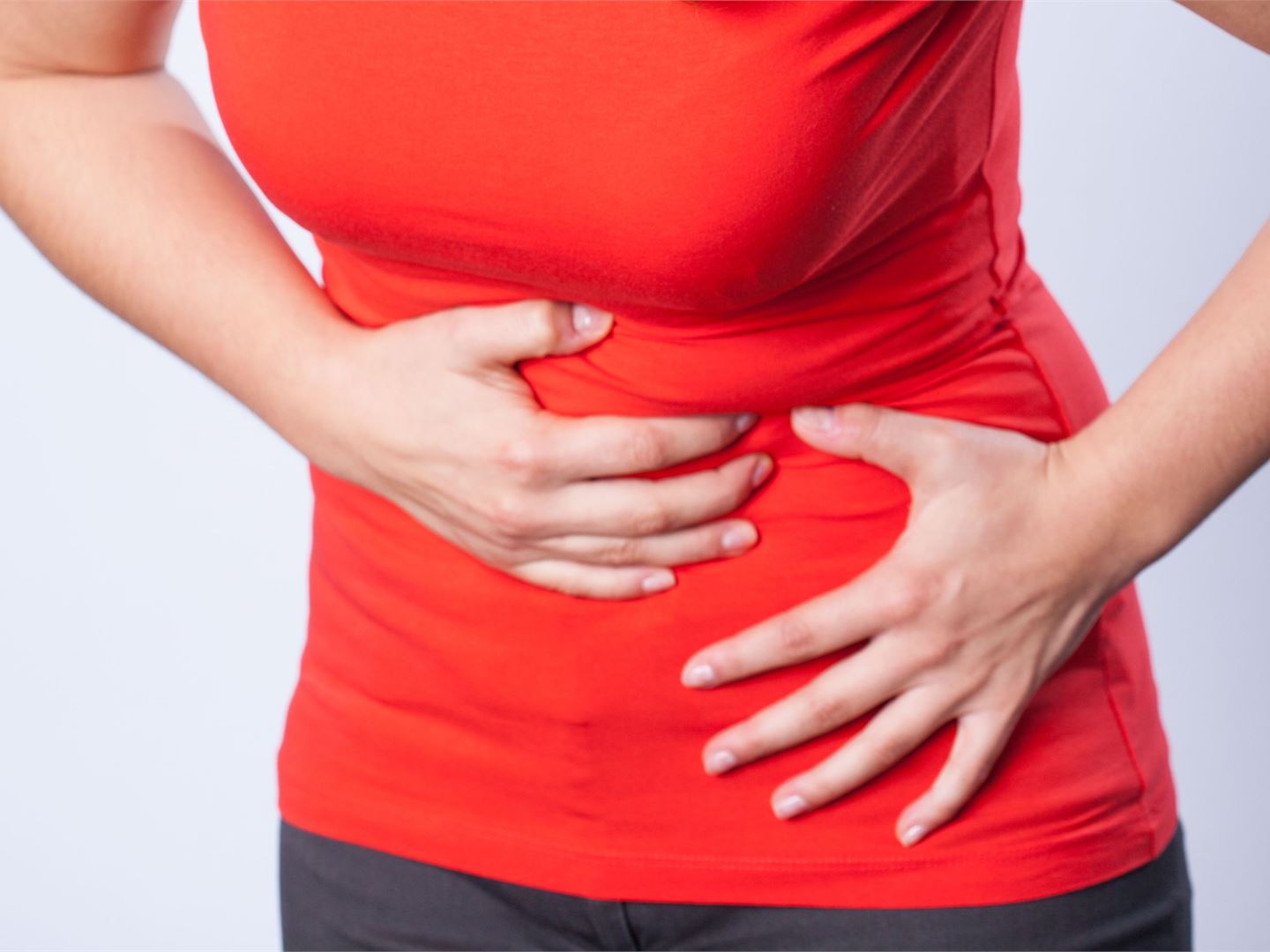 Har du ont i magen? Här listar vi några vanliga orsaker. | Valio